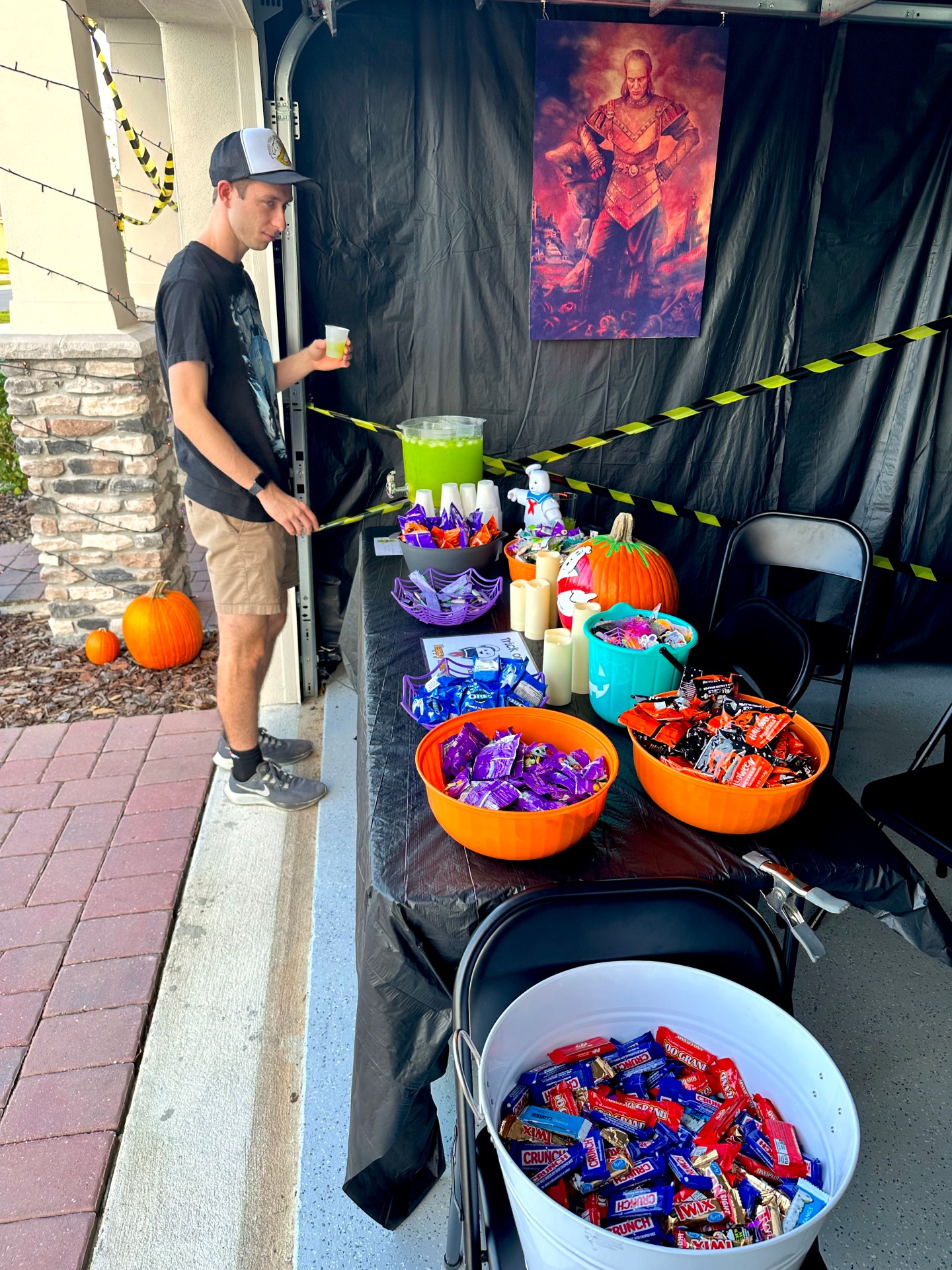 Ghostbusters Halloween Garage Party – DIY Decor, Games & Trick-or-Treat ...